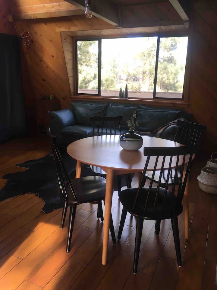 Charming + Modern Cabin W/ Decks, Views + Pool! - Pine Mountain Club, CA