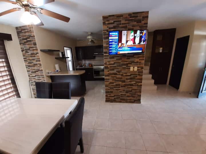 Casa Ubicada En Gral Escobedo Nl.  Fracc. Privado - Monterrey