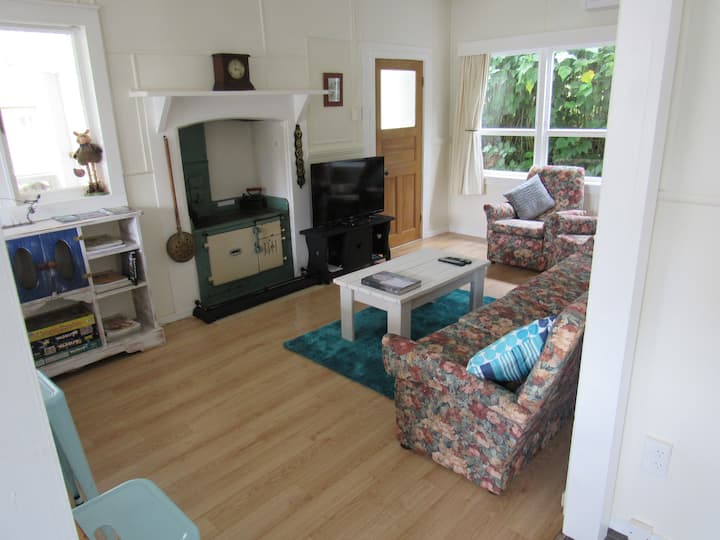 1930s Cottage - Te Aroha