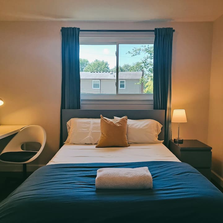 Remote Location Retreat I Wi-fi - Farmington Hills, MI