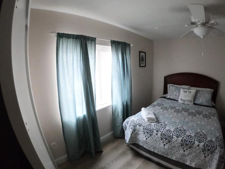 Cozy And Comfortable Room. R2 - オーランド