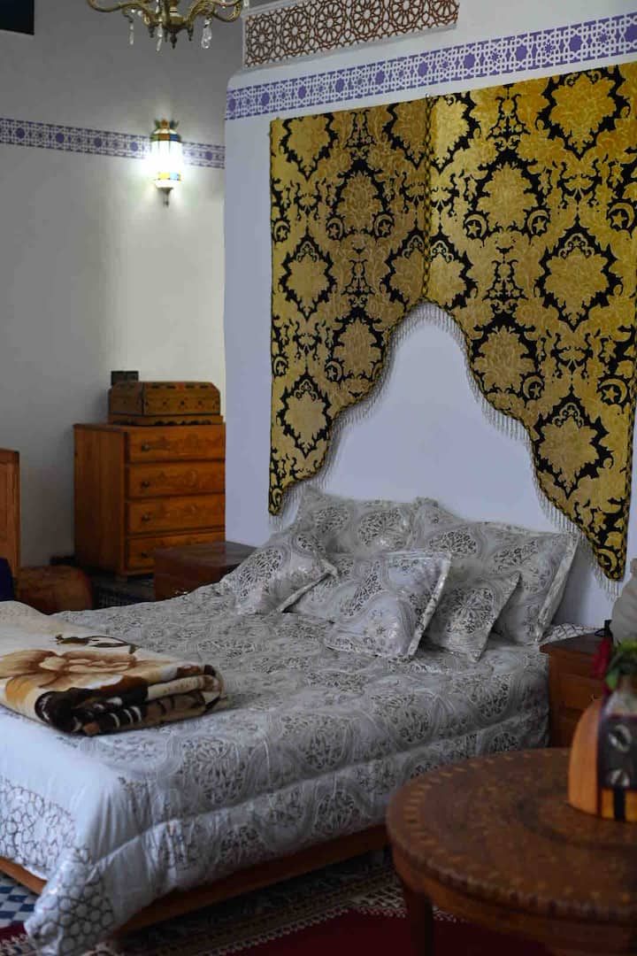 Chambre Spacieuse Dans Un Riad Avec Petit Déjeuner - Fes
