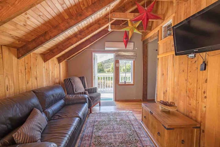 3 Bdr And Laundry Mountain Views, Famous Tree - Wanaka