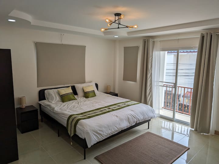Centrally Located 3 Br House - Hua Hin