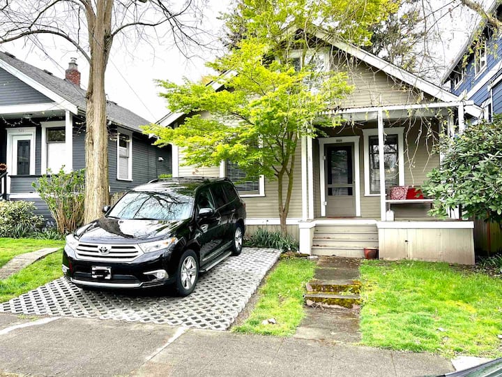 Charming Bungalow In Fremont/ballard - Seattle, WA