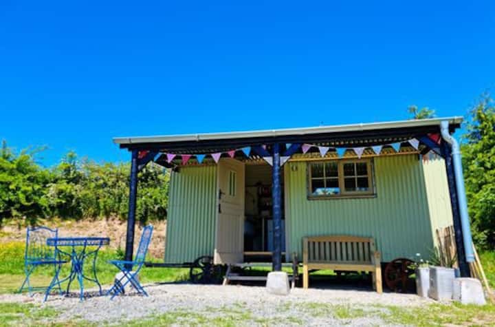 Pen Bryn Shepherd Hut @Hayviewlodges - Hay-on-Wye