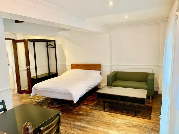 Brick Lane Shoreditch Apartment - London