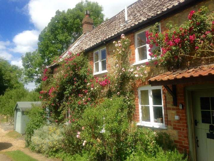 Gorgeous Cider Orchard Cottage! - Chard