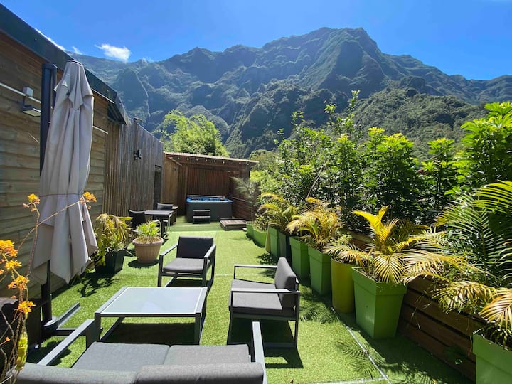 Caz Papy  : Vue Cirque, Jacuzzi, Billard & Parking - Réunion