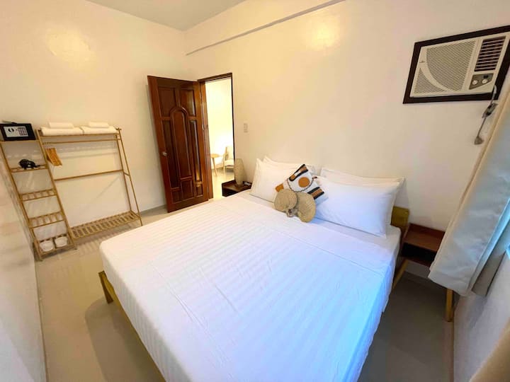 1 Bedroom Apartment Free Scooter - Namal Apartelle - El Nido