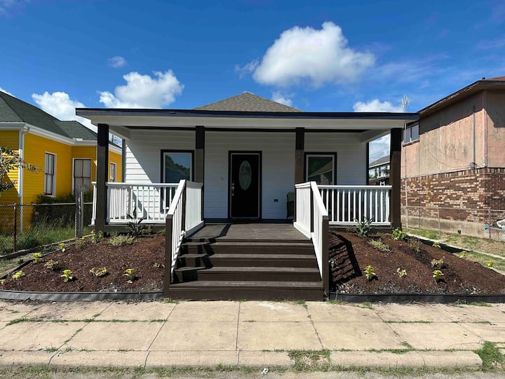 Comfy Cottage - Galveston