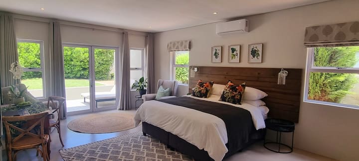 C'est La Vie 4: Self-catering Apartment For Adults - Franschhoek