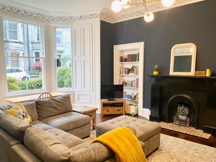 Stylish 3 Bed  2 Bath Meadows Main Door Garden Apt - Edinburgh, UK