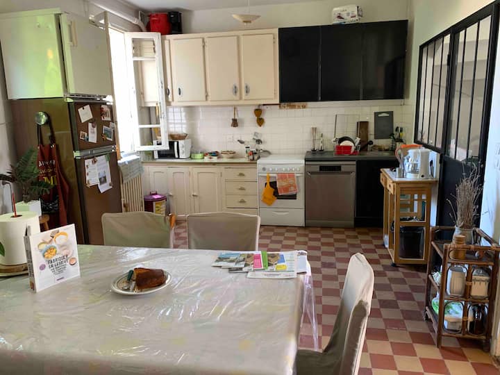 Chambre Indépendante Dans Maison Avec Jardin - Montigny-le-Bretonneux