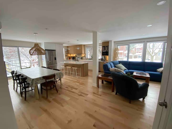 Quatre Chambres, Familial, Cour Et Stationnement - Montréal, QC