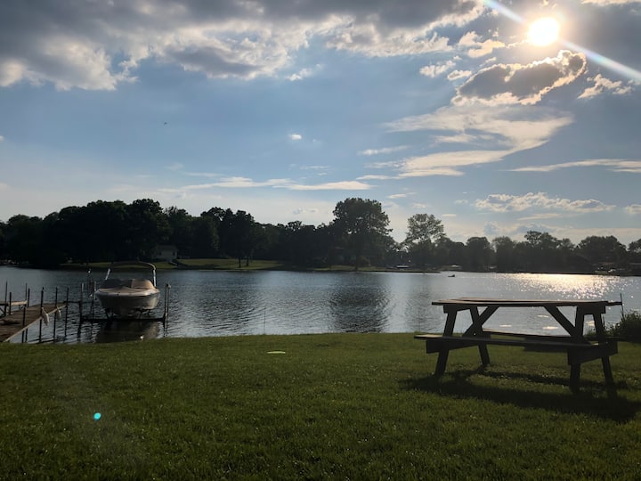 Charming Lake Front Home W/paddle Boards & Kayaks! - Antioch, IL
