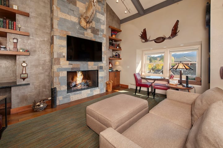 Cozy, Eclectic, Close To Everything, With Views! - Breckenridge, CO