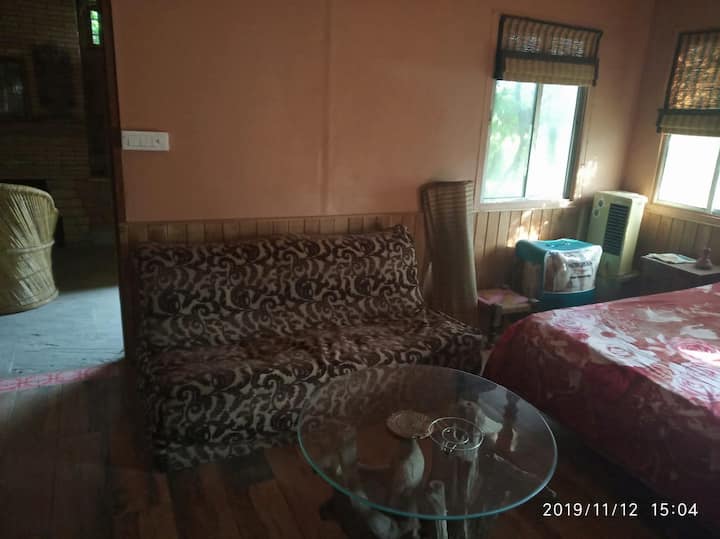 Carpet Sahib- The Hangout (Village Hut 2 ) - Kaladhungi