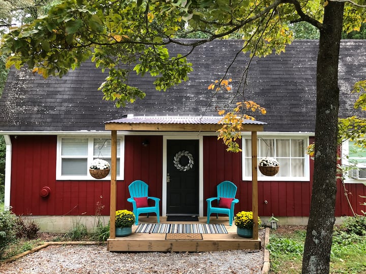 Apple Barn Cottage In Flat Rock - Hendersonville, NC
