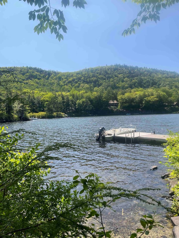 Lakefront Cabin On Lake Winona W Private Dock - Lake Winnipesaukee, NH