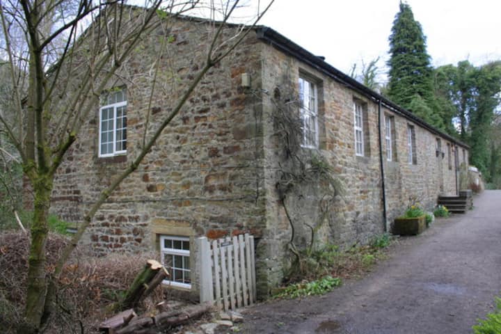 The Old Sawmill Charlotte Skipton - Skipton Castle