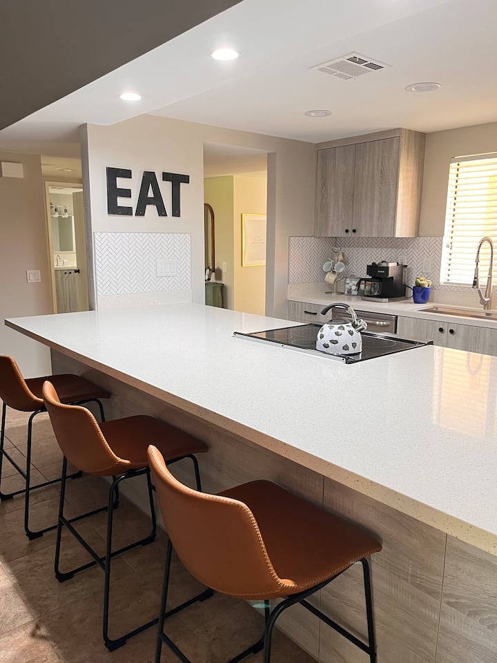 Fall Discount On Stays 28 Days Or More! Book Now - Palm Desert, CA