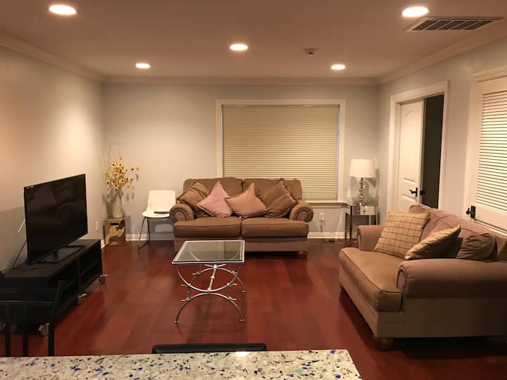Convenient Location 3br/2bath Luxury Home - Montebello, CA
