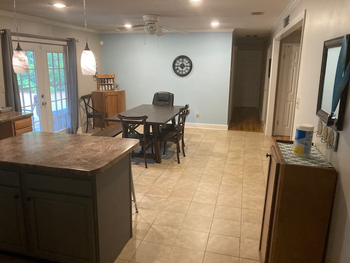 Jake’s Augusta Retreat - Augusta, GA