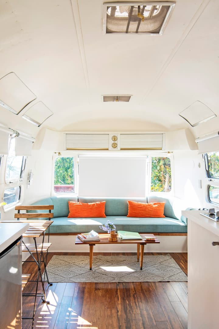Hilltop Airstream Retreat With Gorgeous Views - Los Angeles, CA