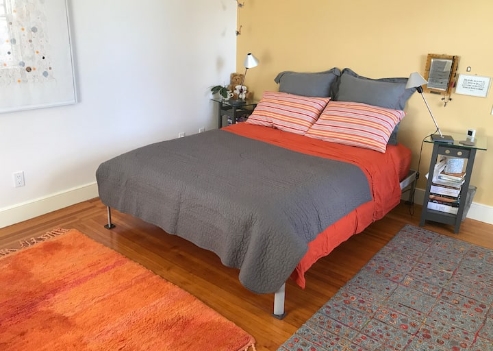 Westside With Private Bath, On Armory Park - Cranston, RI