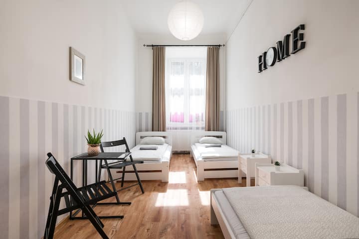 Castle Wawel 4bd Apt. 5min Market Sq. 24h Check-in - Kraków