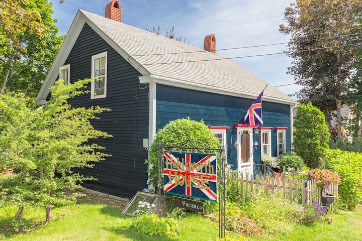 Historic Holdsworth House, Digby NS. c. 1783 - Houses for Rent in Digby ...