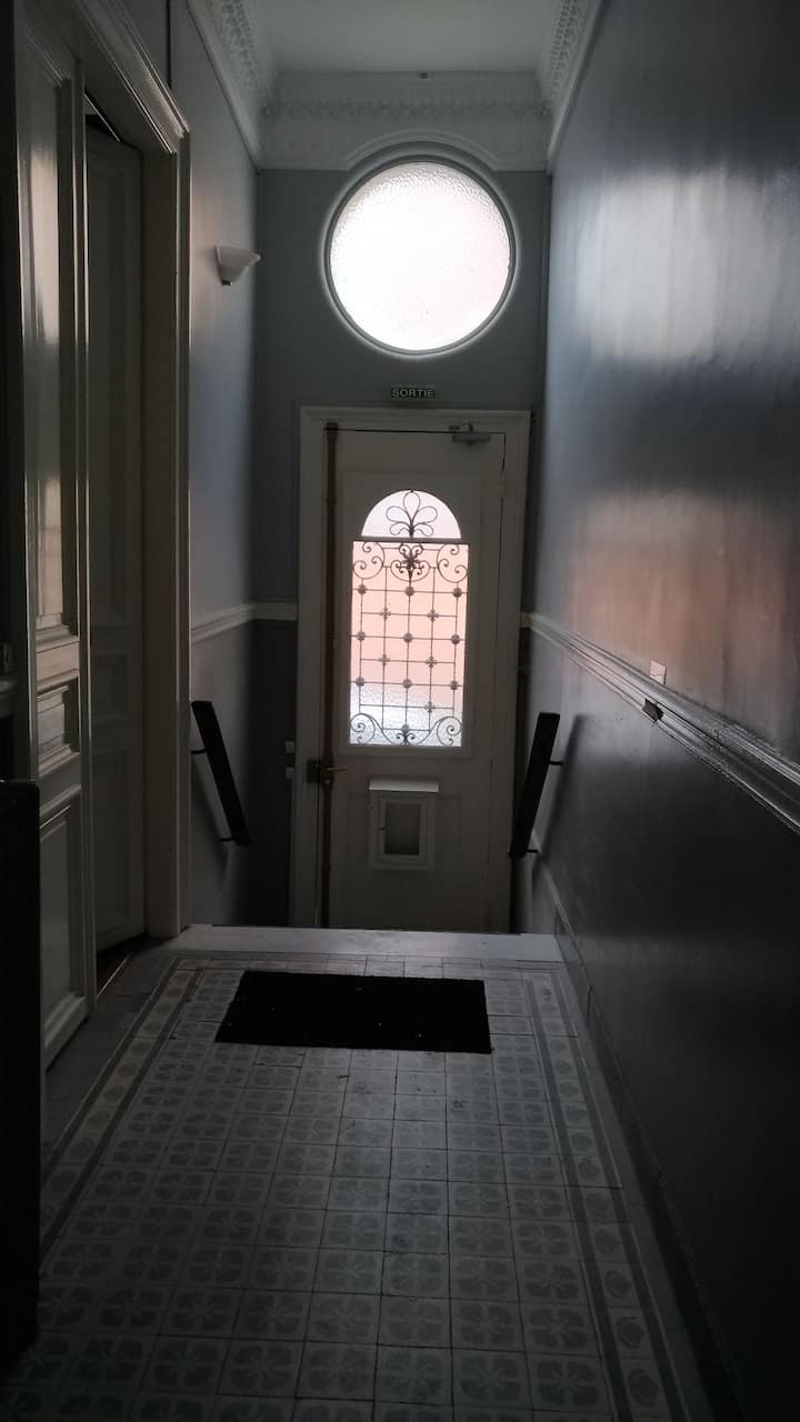 Studio Lumineux à L'étage,dans Maison De Sculpteur - Boulogne-sur-Mer