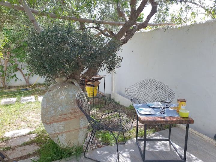 Hammamet Très Belle Maison S+3 à 800m De La Mer - Hammamet