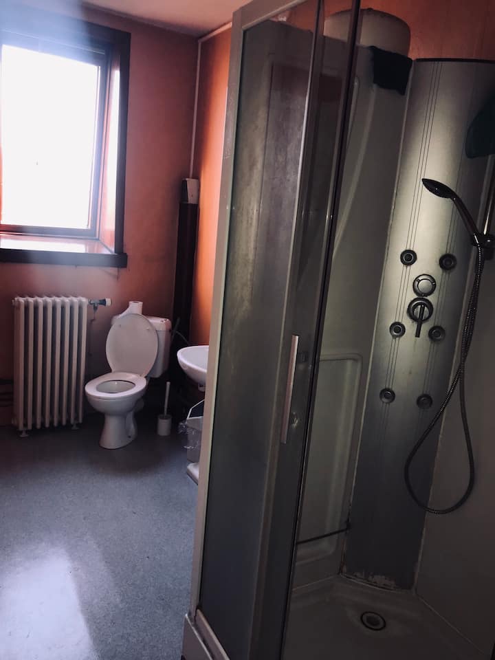Chambre Privée à Louer ; Prêt De La Gare De Mons - Mons