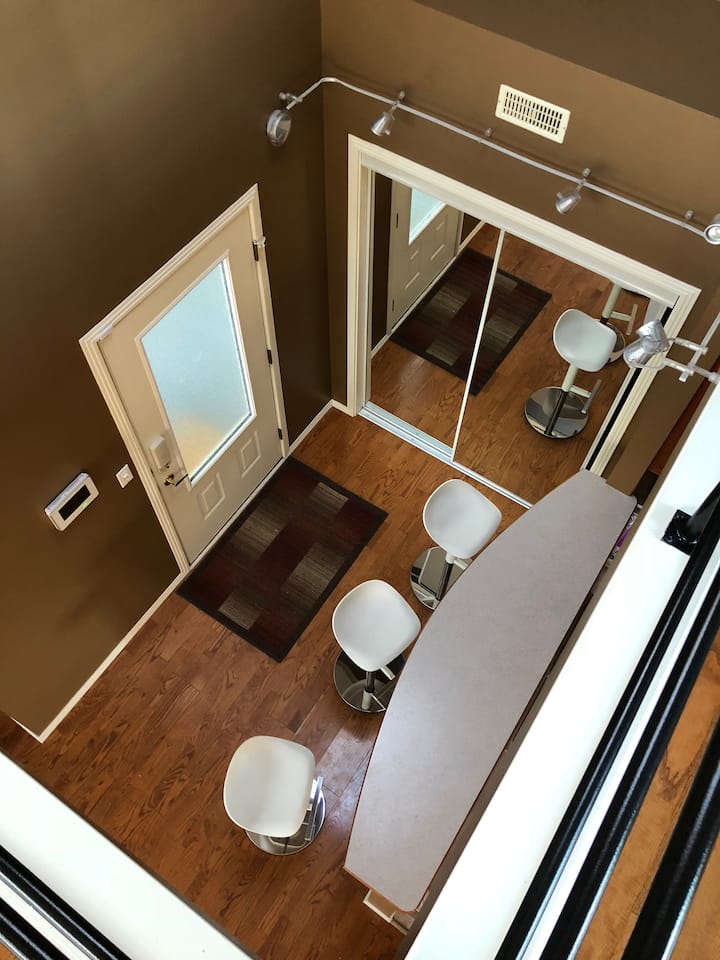 Penthouse Executive Loft  With Oversized Deck - Edmonton