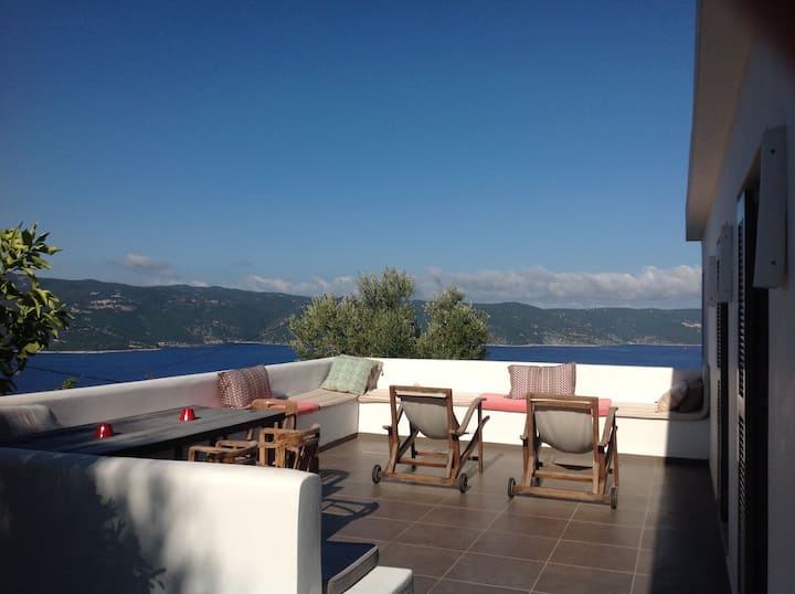 Architect House Overlooking Ionian Sea - Ithaca - Итака
