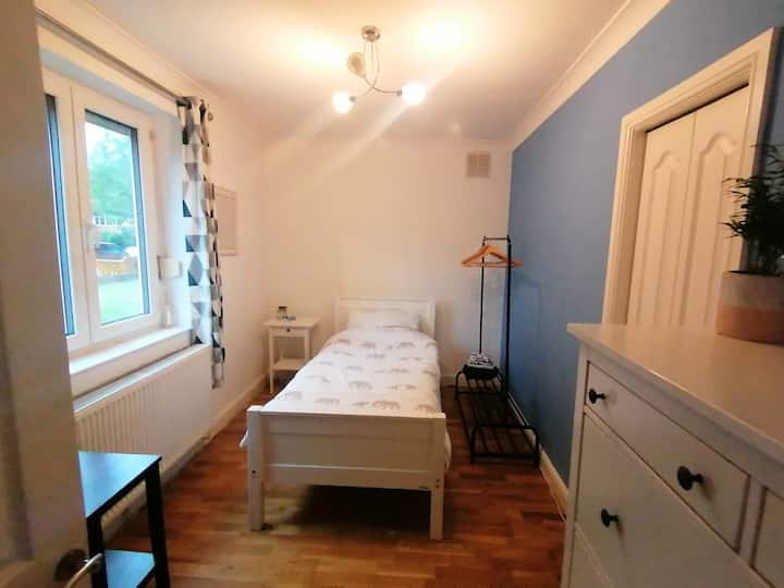 Cute & Peaceful Single Room In Raynes Park. - Londen