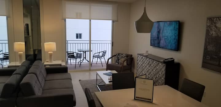 Unique Apartment In Downtown Miami/brickell - Miami, FL