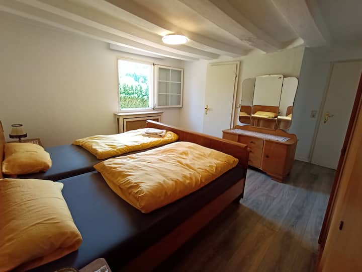2 Single Beds+kitchen & Bathroom - Nideggen