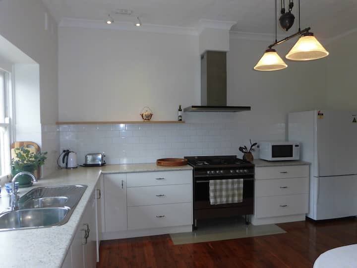 The Cedar Penang Suite B & B - Albury