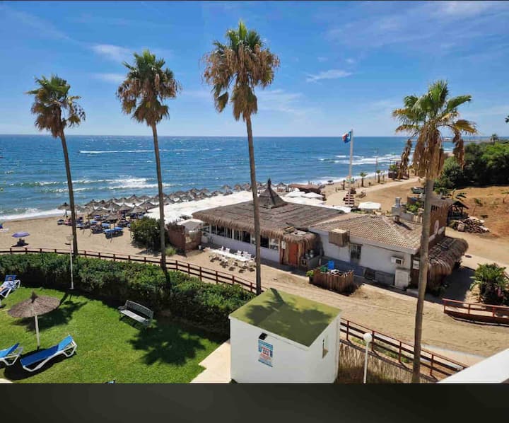 Lovely Studio Beach Front - Calahonda