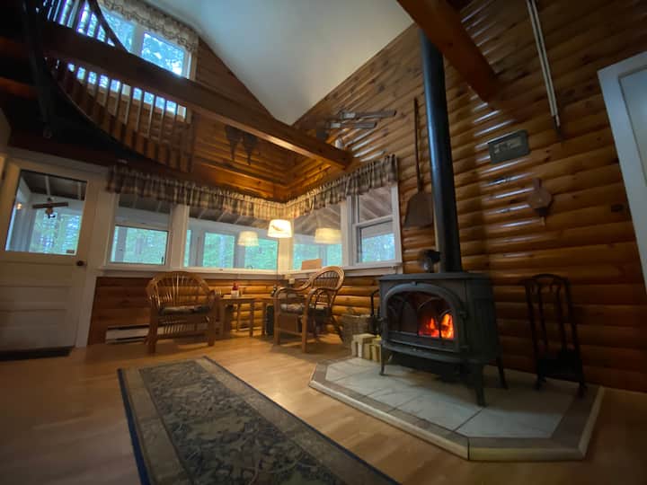 Cozy Cabin Retreat Just Off Lake Ossipee - White Lake State Park, Tamworth
