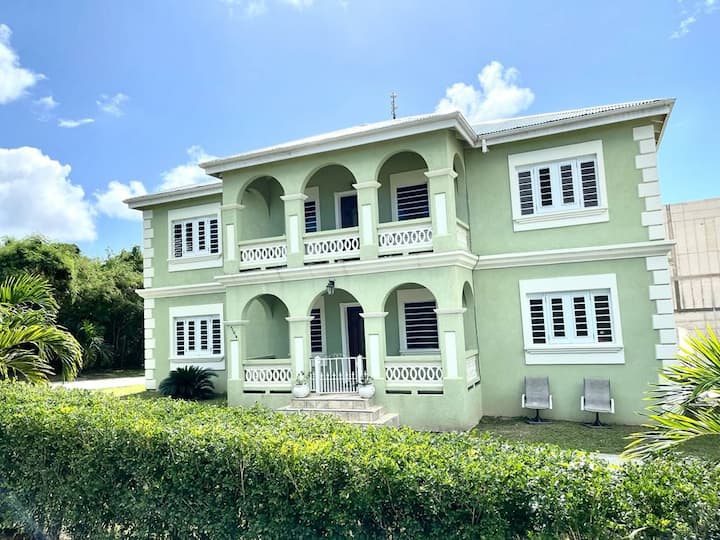 Barrenspot Tropical Villa - Saint Croix