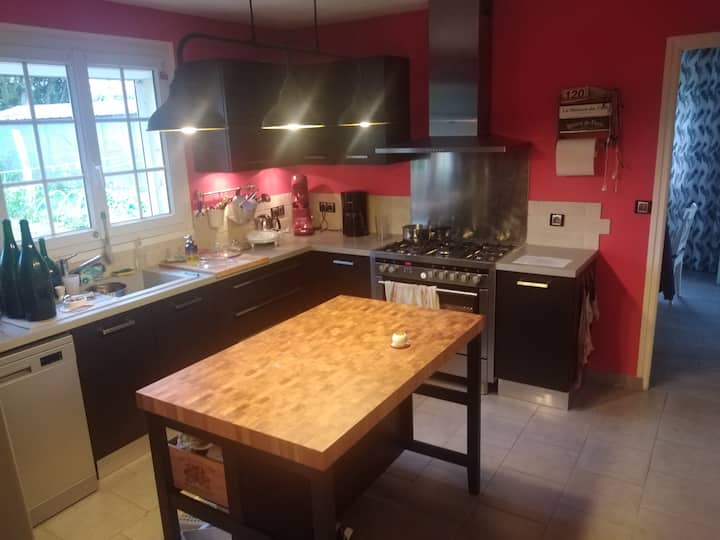 Chambre Indépendante Dans Maison Calme - Saint-Lô
