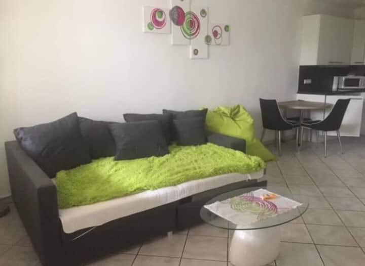 Kleines Süsses Appartement Mit Terrasse - Villach
