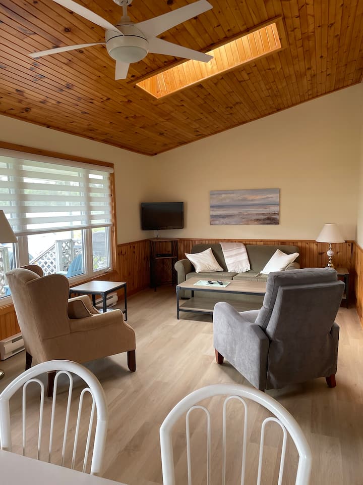 Blue Waters Executive Cottages - Prince Edward Island