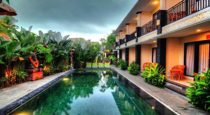 Cheerful 11 Bedroom Home With Pool At Ubud Prime - Ubud