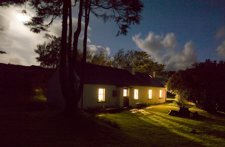 The Green Gate (200 Year Old  Irish Cottage) - Ierland