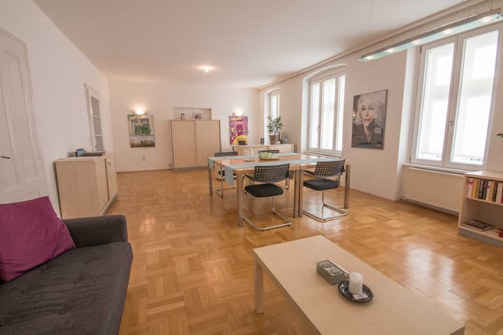 Großzügiges 85qm Appartement. 15 Min To Citycenter - Vienna